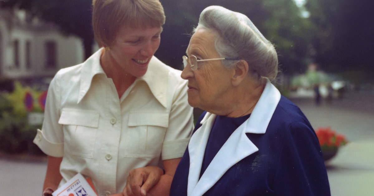 Side by Side with Corrie ten Boom: An Interview with Ellen Stamps